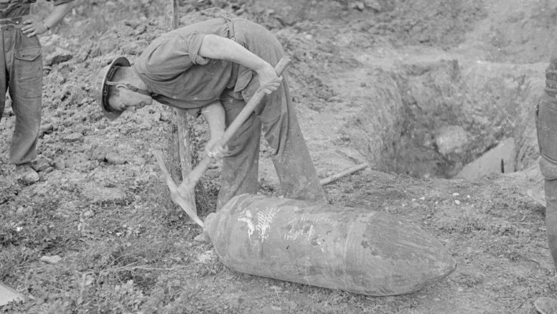 World War II Bomb Disposal Forces Evacuation of Berlin Central Train ...