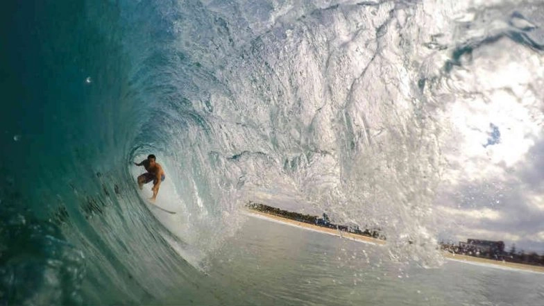 Brazilian Rodrigo Koxa Sets Guinness World Record For Surfing The ...
