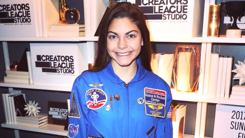 Alyssa Carlson, 17-Year Old Training to go to Mars on First Manned ...