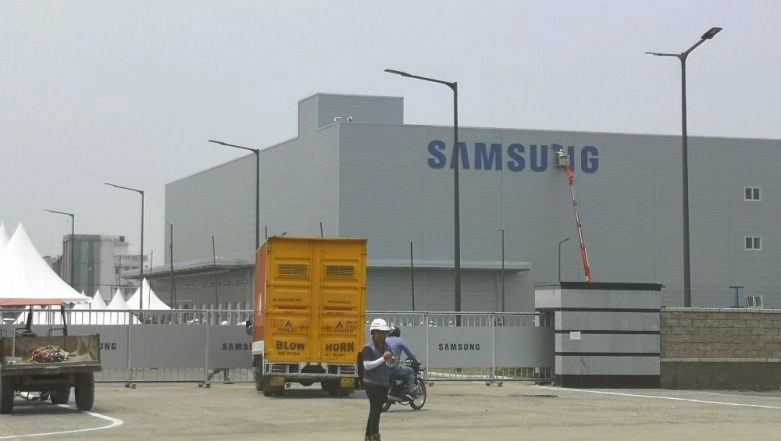 Samsung Opens World's Largest Mobile Factory in Uttar Pradesh's Noida ...