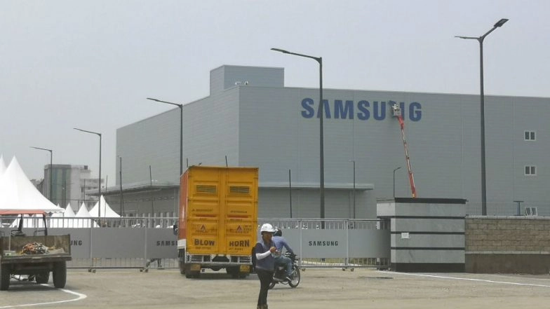 Samsung Opens World's Largest Mobile Factory in Uttar Pradesh's Noida ...