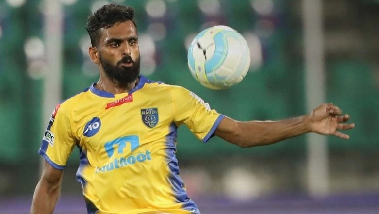 India’s Football Star & Kerala Blasters’ Player CK Vineeth Volunteers ...