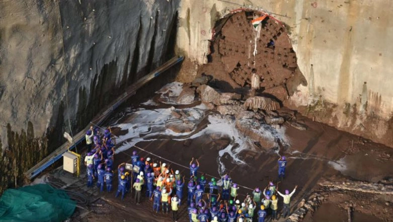 Mumbai Metro 3 Completes First Underground Tunnel Project, Devendra ...