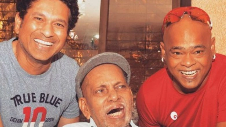 Sachin Tendulkar Shares Pic With Friend Vinod Kambli, Takes Blessings ...