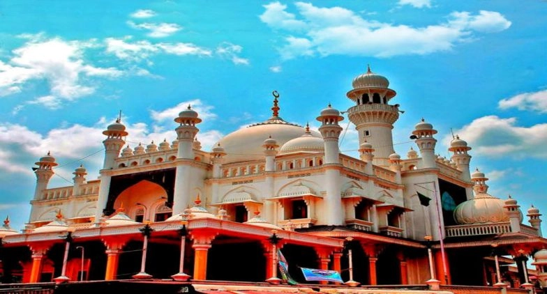 Sabarimala's Islamic Connection: Lord Ayyappa Had A Muslim Friend Named ...