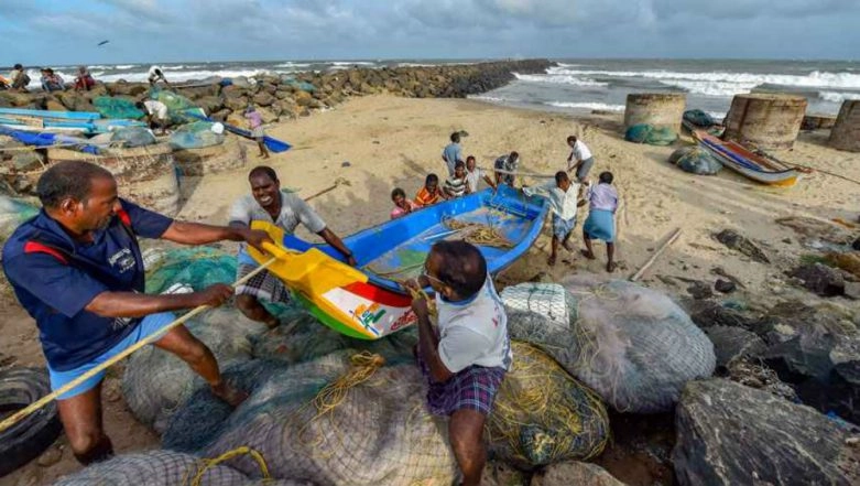 Cyclone Gaja Kills 20, Houses and Electric Poles Damaged, Nagapattinam ...