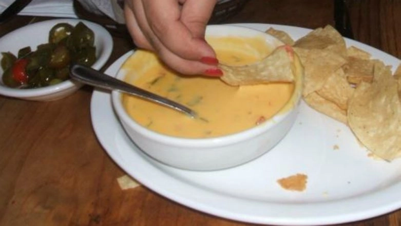 Queso Recipe for Aliens! Austin Mayor Sends Fiery Mexican Appetizer to ...