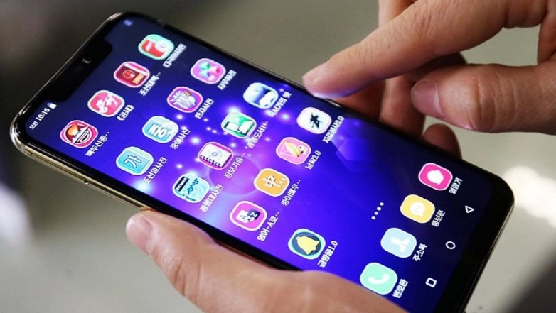 Pyongyang 2425 is North Korea's Own iPhone That Runs Only Government ...