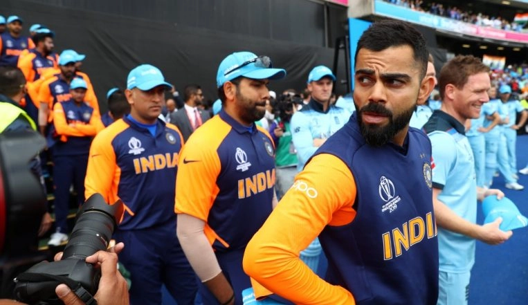 Virat Kohli Speaks Up on Pakistan Fans Supporting Team India During IND ...