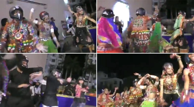 Gujarat Navratri 2019 Celebration: People in Surat Perform Garba Dance ...