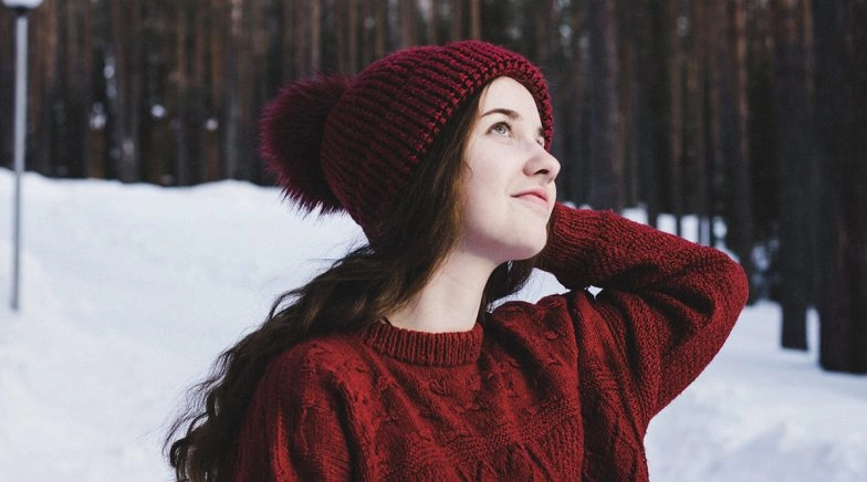 Winter Is Here: 5 Easy Steps to Wear Woolen Caps Without Messing Up ...