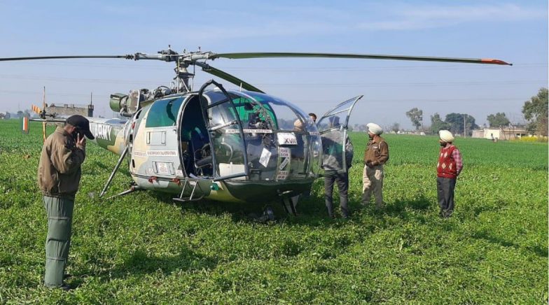 Chetak Helicopter of Indian Army Makes Precautionary Landing in Punjab ...