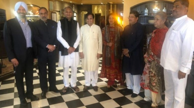 Congress General Secretary Mukul Wasnik Marries Raveena Khurana At 60 ...