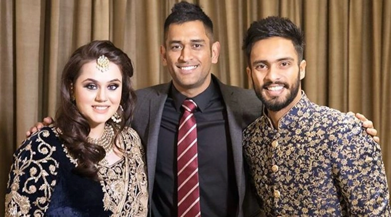 When MS Dhoni Surprised Mandeep Singh at His Wedding Ceremony by Making ...