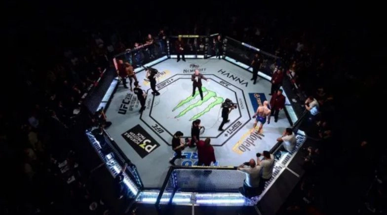 UFC 249 Ushers in Fan-Free, Mask-Filled Era of Sports | LatestLY