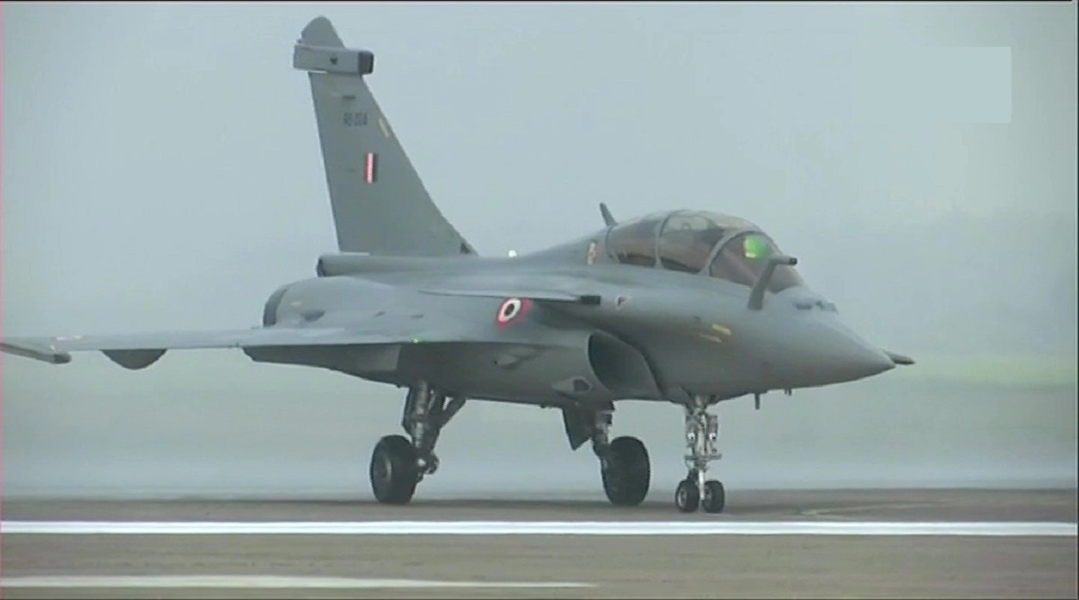 India News | Rafale Induction Ceremony Flypast: Su-30, Jaguar, Tejas ...