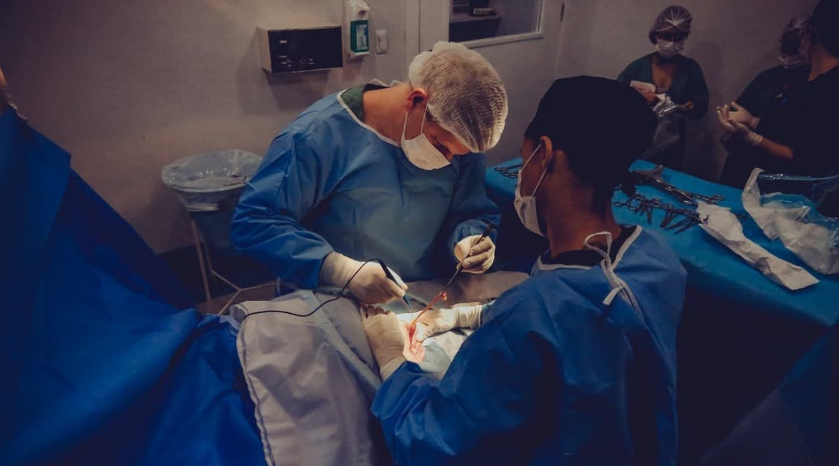 Health And Wellness News Doctors Remove 7kg Hair From Teenagers