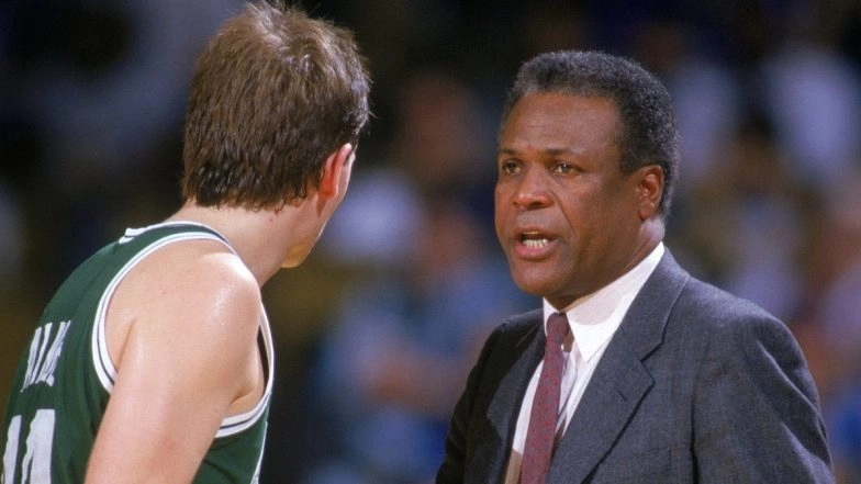 KC Jones, 12-Time NBA Champion, Passes Away at 88; Boston Celtics Pay ...
