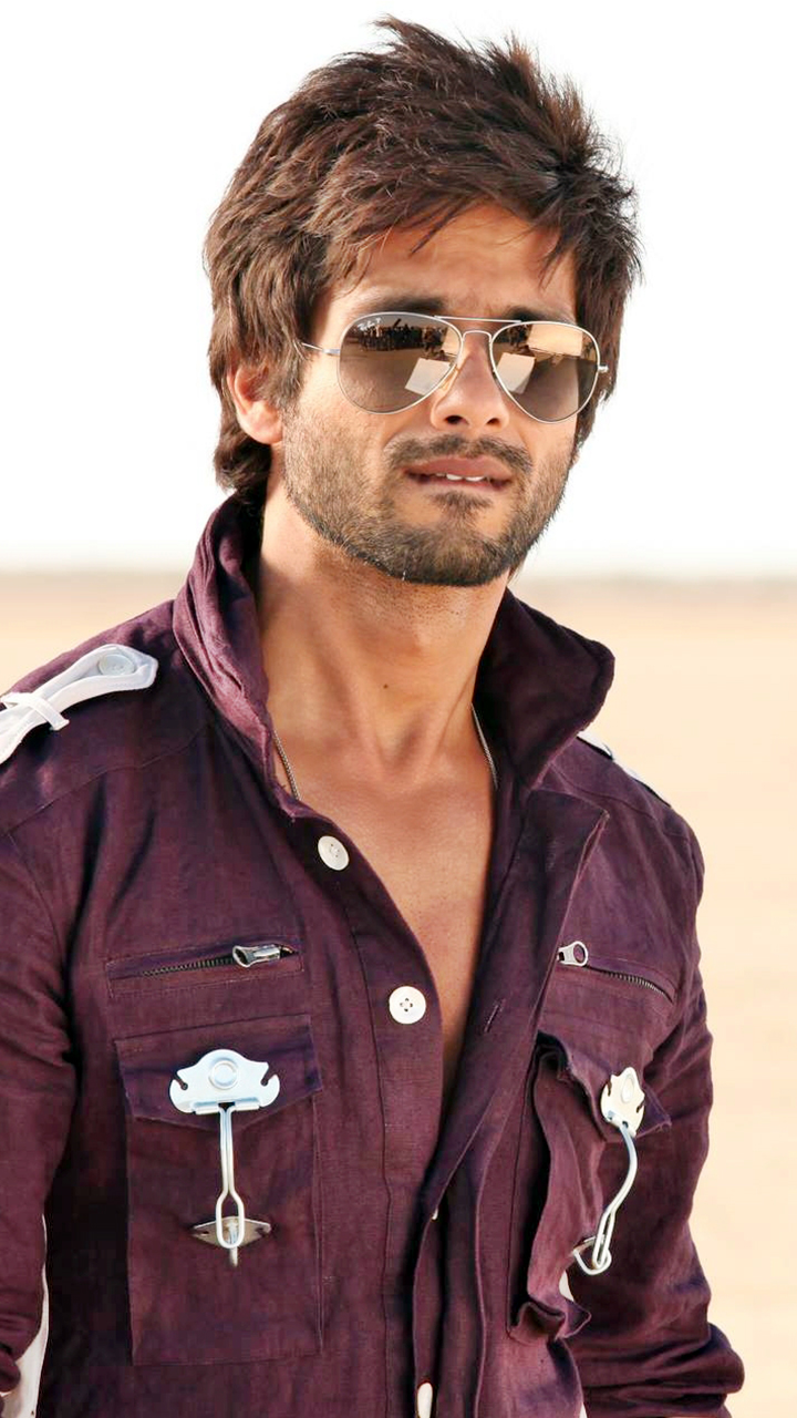 Shahid Kapoor In Rambo Rajkumar Look