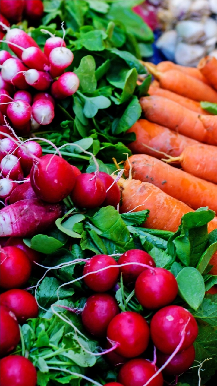 Spring Equinox 2021: Healthy and Fresh Seasonal Fruits and Vegetables ...