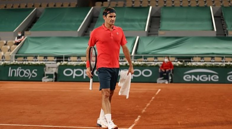 Roger Federer Wins Third Round of French Open 2021 Against Dominik Koepfer Late at Night, Thanks ...