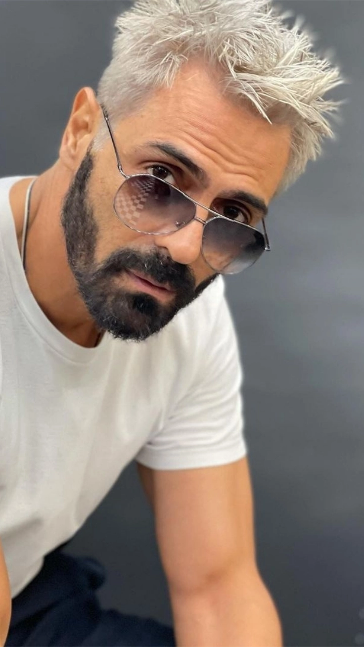 From Arjun Rampal to Genelia D'Souza, Bollywood Celebs Give Best Hair ...