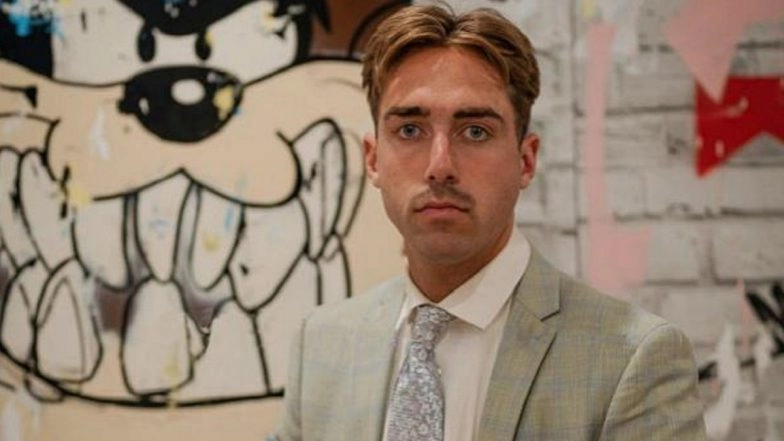 9-Figure Conversations at 22 Years Old: How Stockbroker ‘Home Run ...