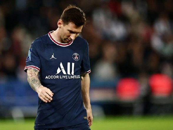 Sports News | PSG's Lionel Messi Doubtful for Nice Clash with Stomach ...