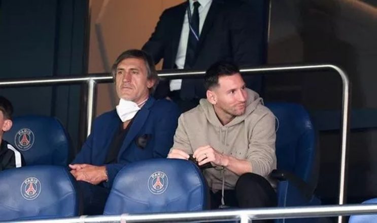 Lionel Messi’s Father Jorge Takes a Sly Jibe at Critics After Cristiano ...