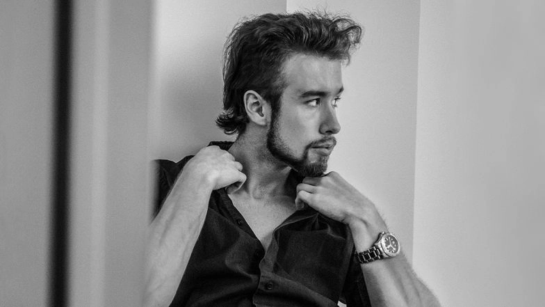 Swiftly Rising to The Top As An Ace Internet Marketer, YouTuber Creator ...