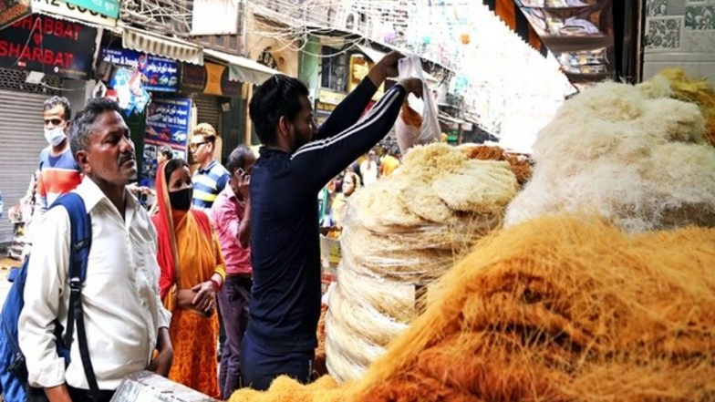 Eid-ul-Fitr 2022: Delhi's Jama Masjid Market in Merriment as People ...