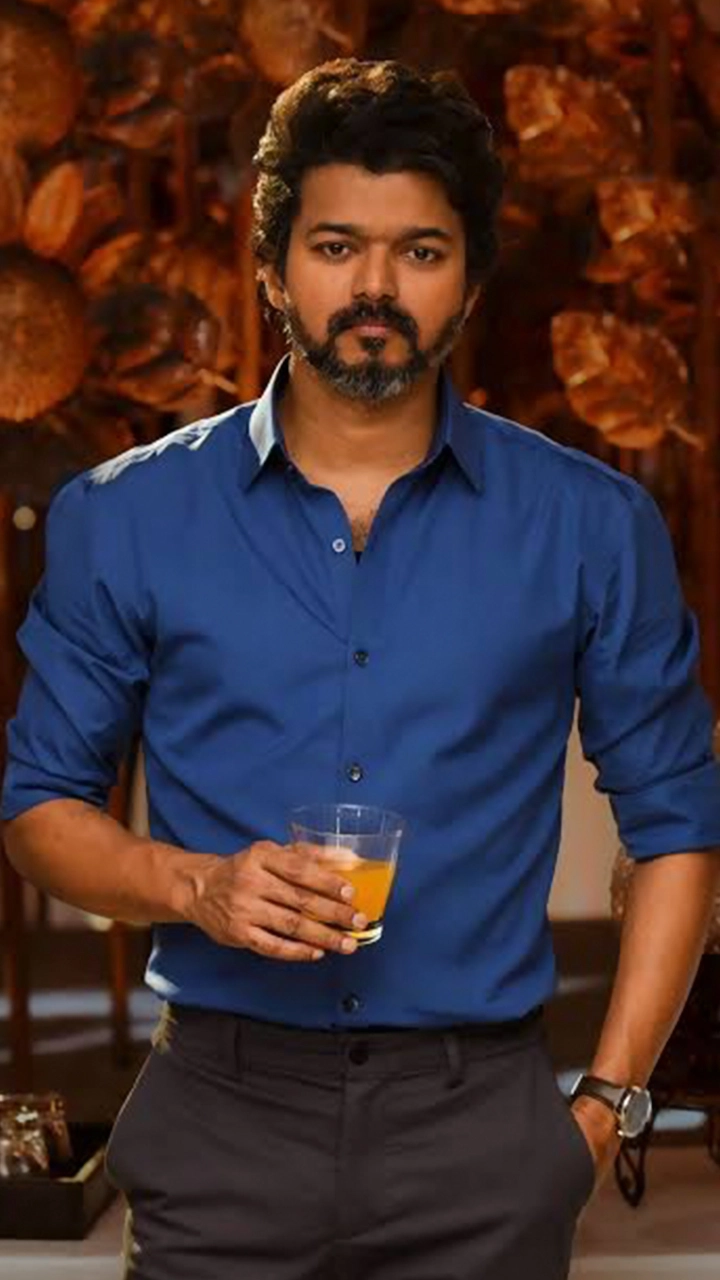 Thalapathy Vijay Birthday: Fab Fashion of the Superstar from His Film ...