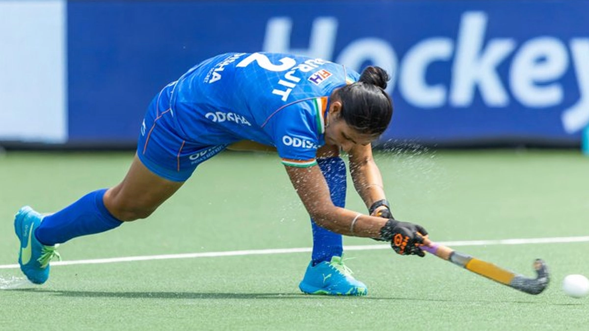 Sports News | Profligate India Hold England to a 1–1 Draw in Women’s ...