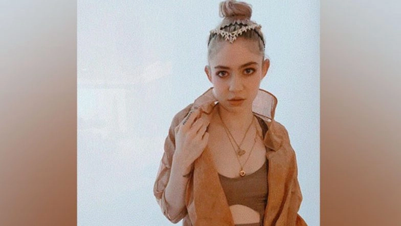 Elon Musk's Ex-Girlfriend Grimes Takes Potshot at Mark Zuckerberg's Credentials to Run Metaverse ...