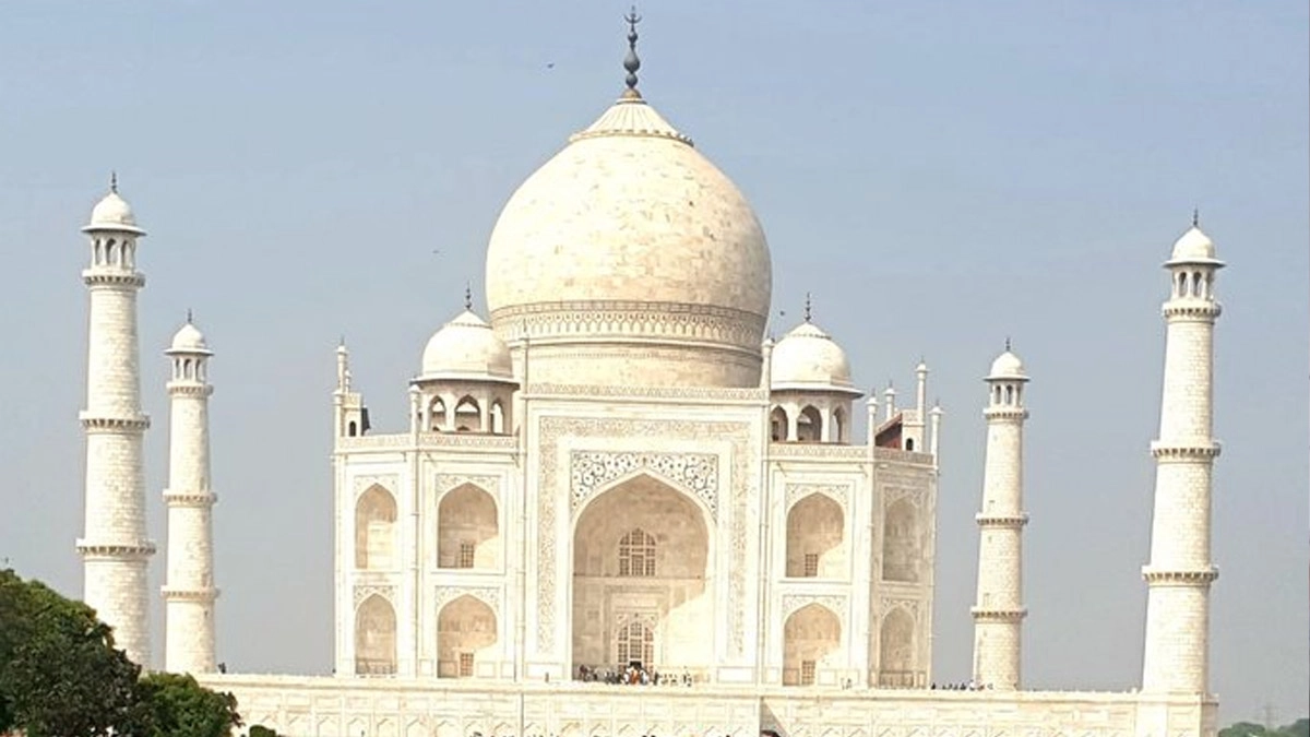 India News | Hindu Outfits Protest After Man Barred From Entering Taj ...