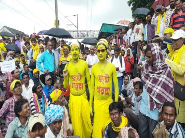 India News | Kurmi Tribe Protest in Bengal's Purulia for OBC Status ...