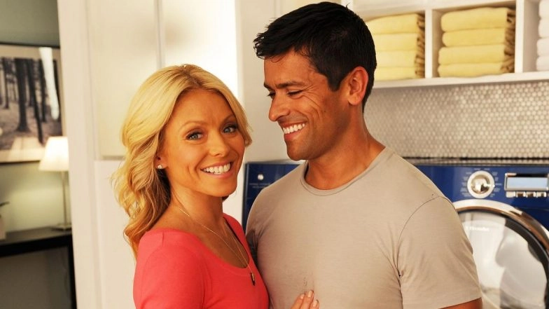 Kelly Ripa Reveals She Once 'Passed Out' While Having Sex With Her ...