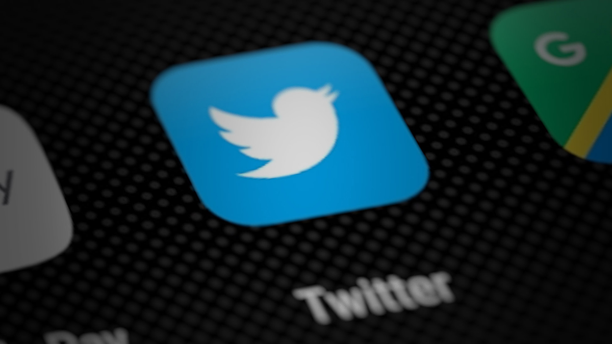 Viral News | One Word Tweet Trend Is The New Buzz On Twitter; Here's ...