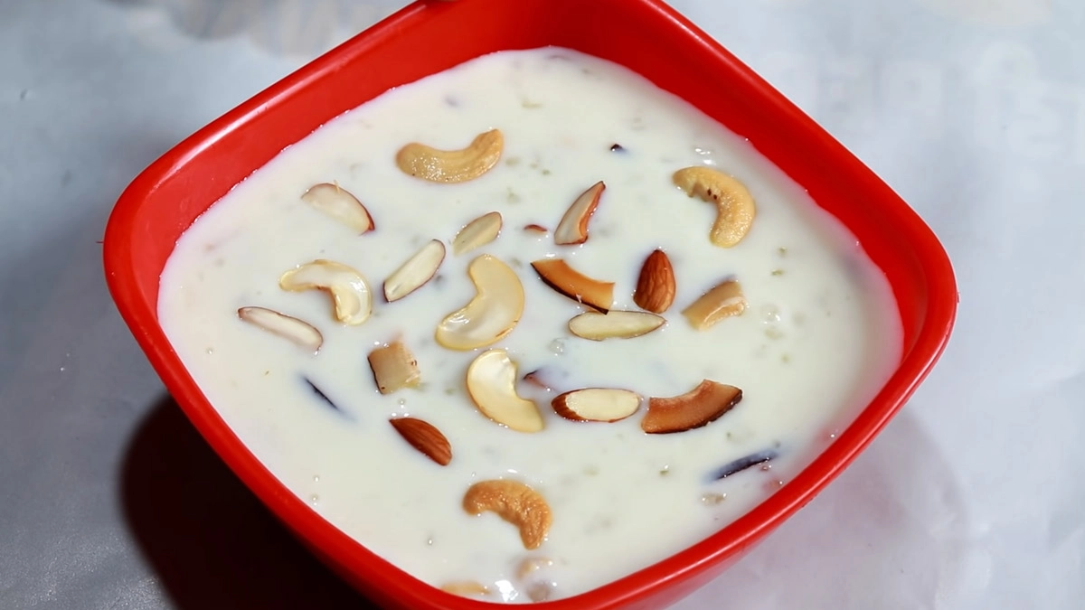 Food News | 2022 Navratri Day 1 Bhog Includes Everything From Milk ...