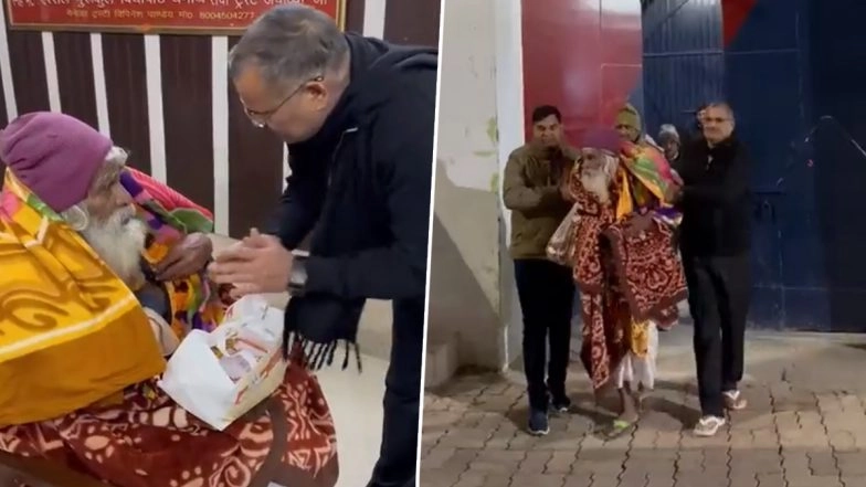 Uttar Pradesh: 98-Year-Old Convict Gets Fairwell From Prison Staff After Being Released From ...