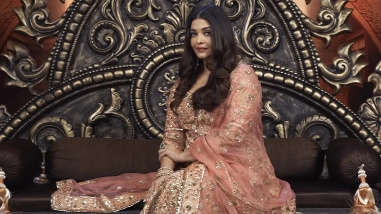 Ponniyin Selvan 2: Aishwarya Rai Bachchan Looks Dreamy in Muted Pink Saree at Audio and Trailer ...