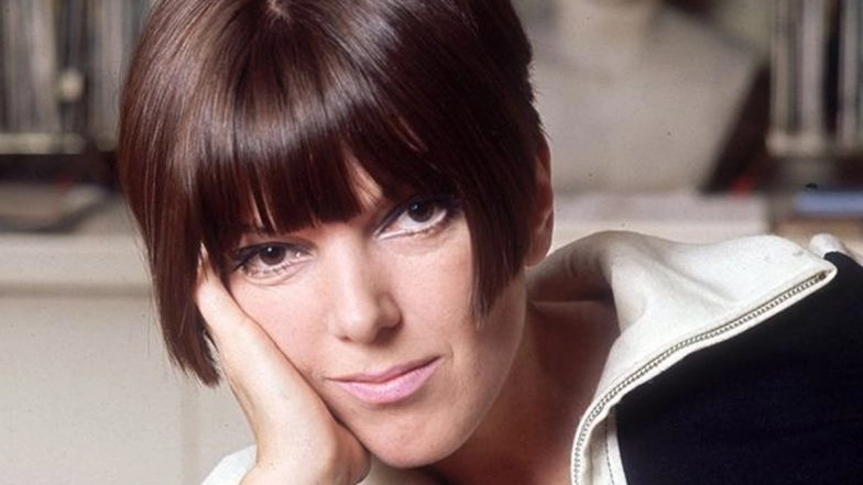 Mary Quant Dies at 93; Ace Designer’s Colourful Miniskirts Epitomised ...