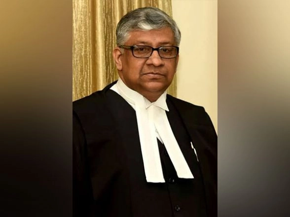 India News | Former HC Chief Justice Thottathil B Radhakrishnan Passes ...