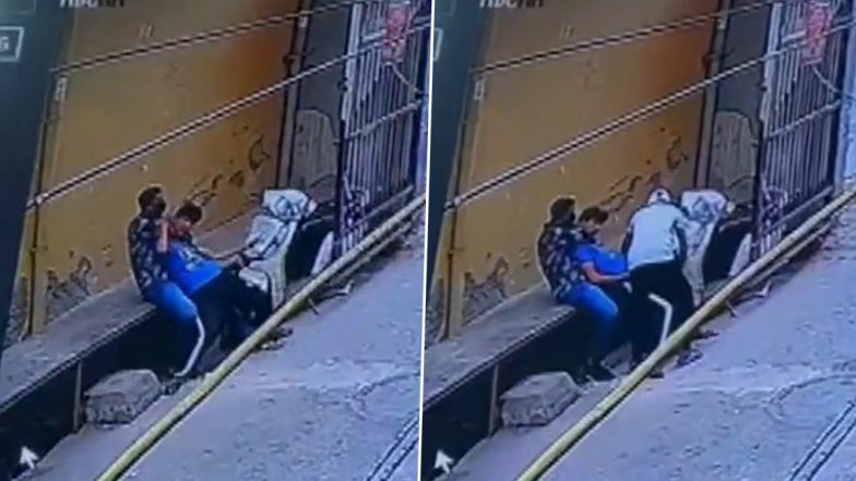 Robbery Caught on Camera in Delhi: Two Miscreants Rob, Assault Man in ...