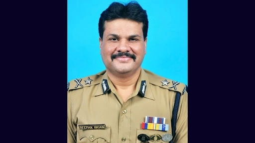 Deepak Ratan Dies: IPS Officer on Deputation in CRPF Dies of Cardiac ...