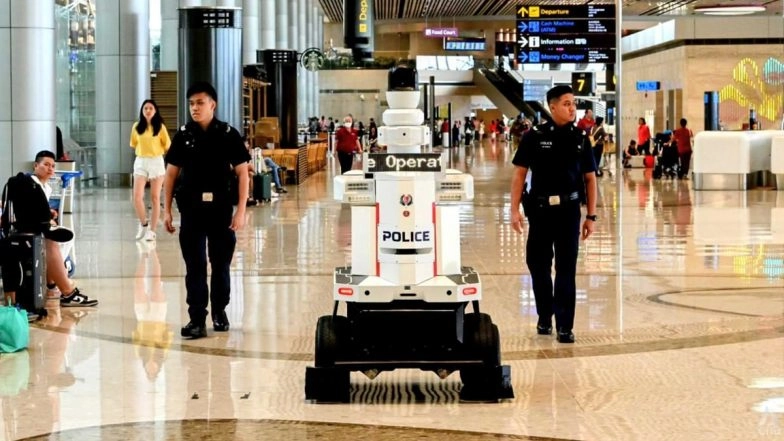 Police Robots: Singapore Police Force To 'Progressively Deploy' More ...