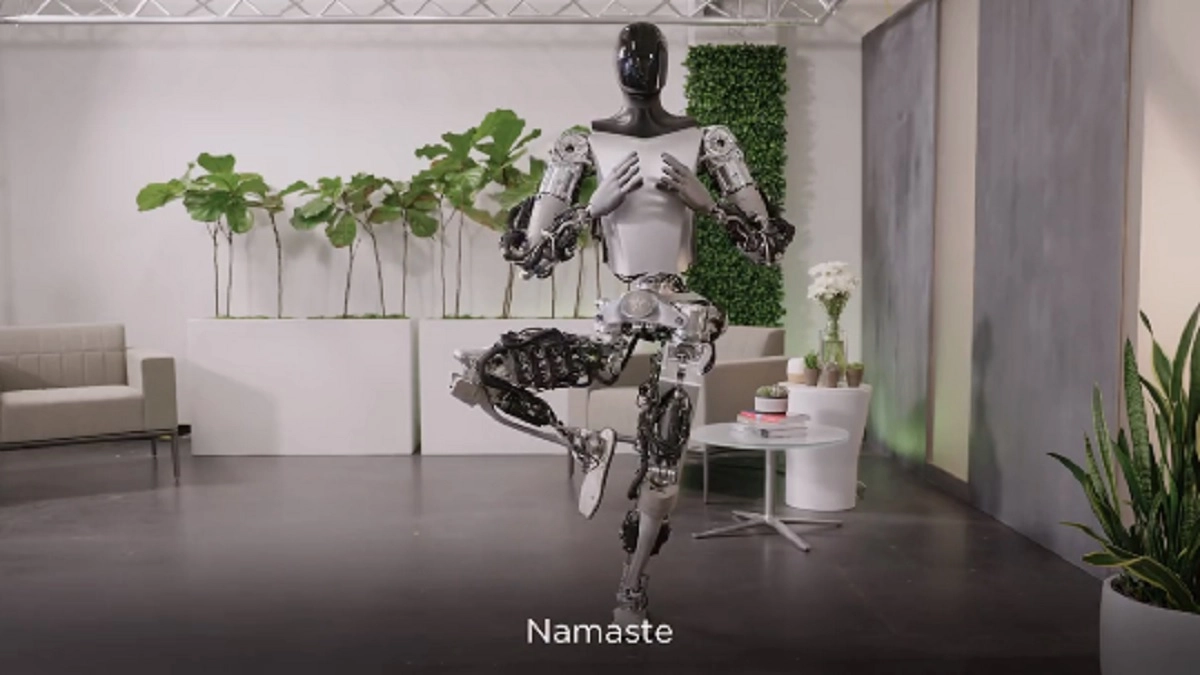Technology News | Musk Showcases Tesla Humanoid Robot Performing Yoga ...