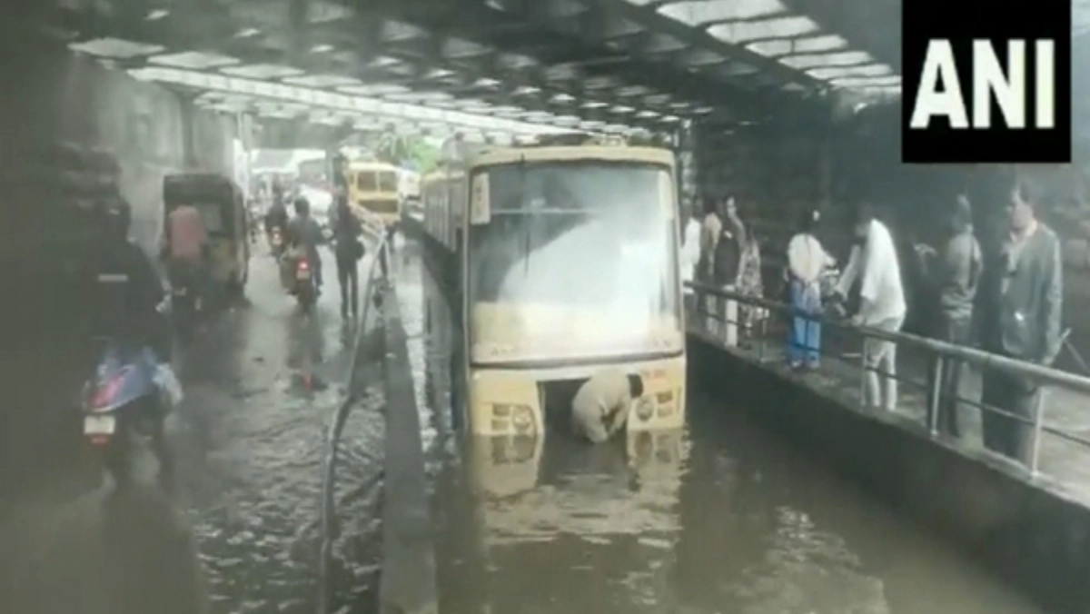 Agency News | Bus Stuck in Subway, Traffic Affected as Heavy Rains in ...