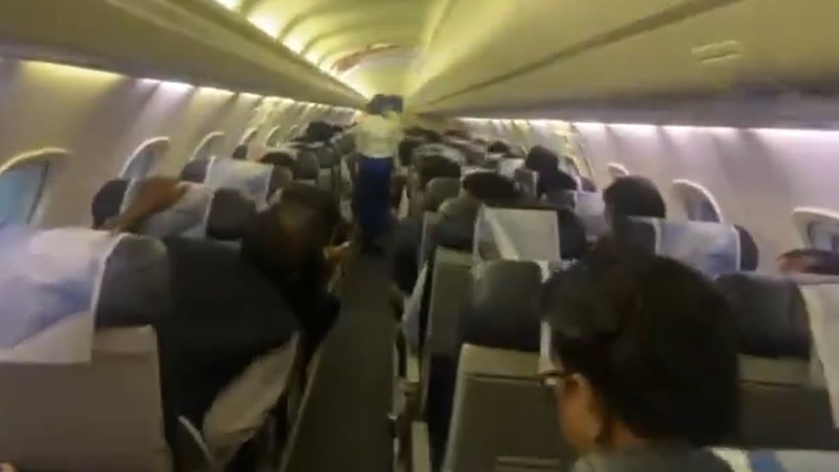 Agency News | MLAs of Ruling JMM-Led Alliance Fly Back to Ranchi From ... Agency News | MLAs of Ruling JMM-Led Alliance Fly Back to Ranchi From ...