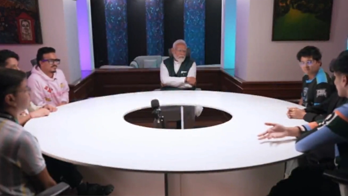 Agency News | Narendra Modi Interacts With Top Indian Gamers; Tries His ...
